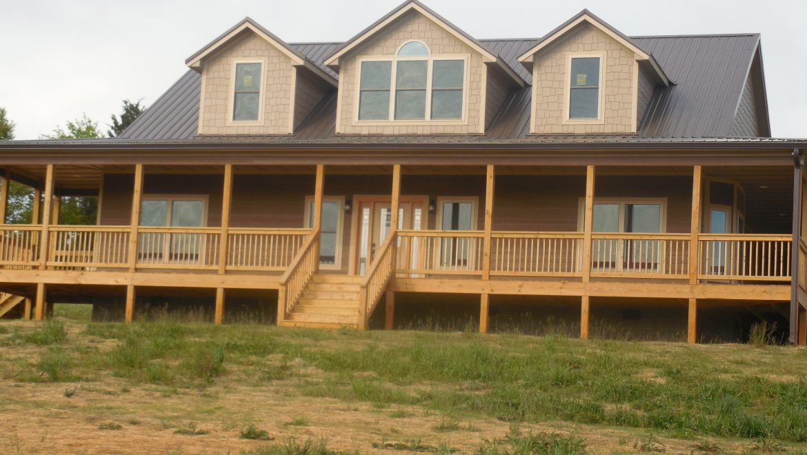 Customs Farm House & Barndominium – Edge Engineering